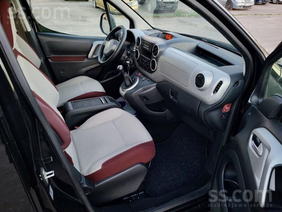 Melns Citroen Berlingo 2011 Rīga, ar dzinēja tilpumu 1.60 L un nobraukumu 0 tūkst. km par 3990 €, foto 12 vietnē AUTOMOTO.COM.LV