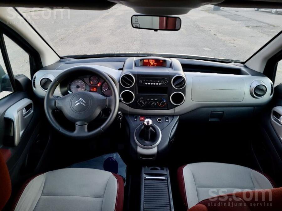 Melns Citroen Berlingo 2011 Rīga, ar dzinēja tilpumu 1.60 L un nobraukumu 0 tūkst. km par 3990 €, foto 13 vietnē AUTOMOTO.COM.LV