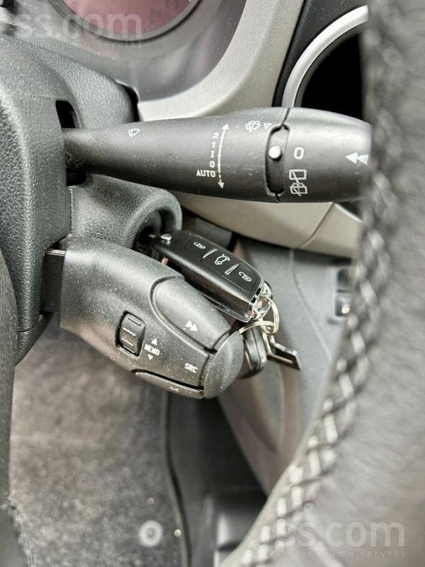 Melns Citroen Berlingo 2011 Rīga, ar dzinēja tilpumu 1.60 L un nobraukumu 0 tūkst. km par 3990 €, foto 9 vietnē AUTOMOTO.COM.LV
