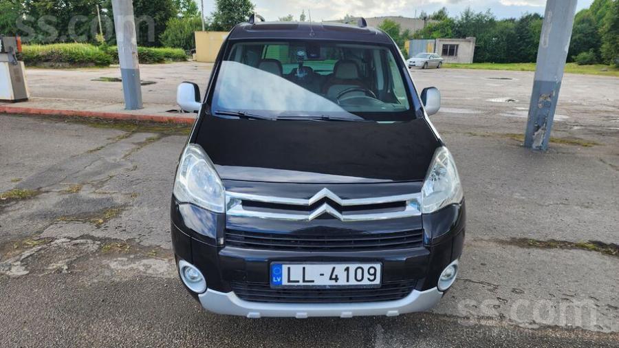 Melns Citroen Berlingo 2011 Ogre, ar dzinēja tilpumu 1.60 L un nobraukumu 285 tūkst. km par 3500 €, foto 4 vietnē AUTOMOTO.COM.LV