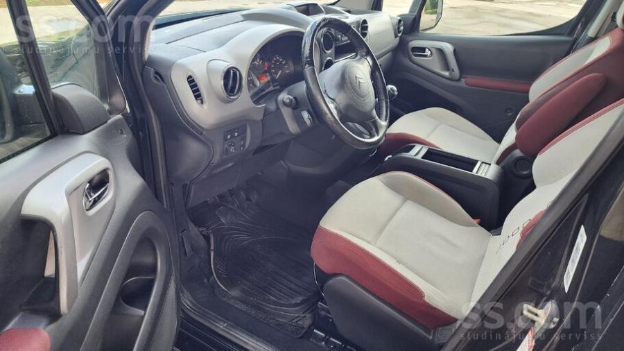 Melns Citroen Berlingo 2011 Ogre, ar dzinēja tilpumu 1.60 L un nobraukumu 285 tūkst. km par 3500 €, foto 13 vietnē AUTOMOTO.COM.LV