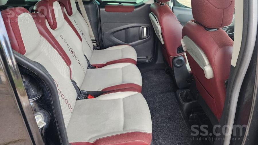 Melns Citroen Berlingo 2011 Ogre, ar dzinēja tilpumu 1.60 L un nobraukumu 285 tūkst. km par 3500 €, foto 15 vietnē AUTOMOTO.COM.LV