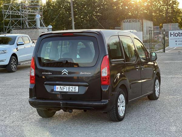 Melns Citroen Berlingo 2011 Kelmė, ar dzinēja tilpumu 1.56 L un nobraukumu 242 tūkst. km par 3750 €, foto 3 vietnē AUTOMOTO.COM.LV