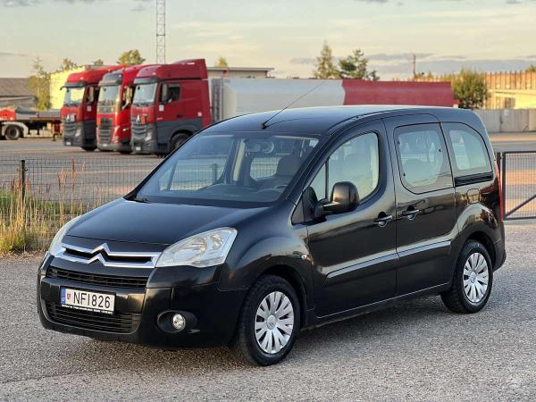 Melns Citroen Berlingo 2011 Kelmė, ar dzinēja tilpumu 1.56 L un nobraukumu 242 tūkst. km par 3750 €, foto 5 vietnē AUTOMOTO.COM.LV