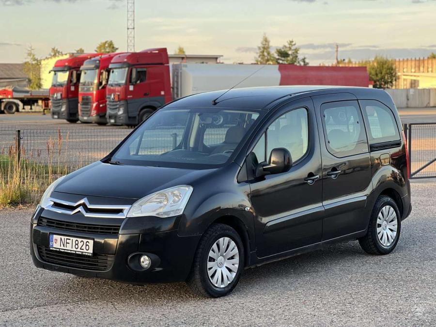 Melns Citroen Berlingo 2011 Kelmė, ar dzinēja tilpumu 1.56 L un nobraukumu 242 tūkst. km par 3750 €, foto 6 vietnē AUTOMOTO.COM.LV