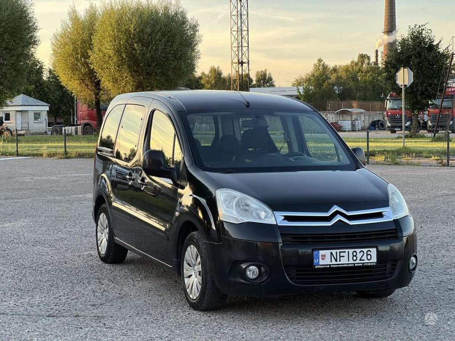 Melns Citroen Berlingo 2011 Kelmė, ar dzinēja tilpumu 1.56 L un nobraukumu 242 tūkst. km par 3750 €, foto 7 vietnē AUTOMOTO.COM.LV