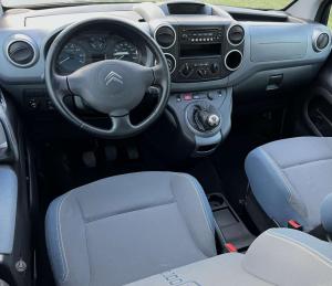 Melns Citroen Berlingo 2011 Kelmė, ar dzinēja tilpumu 1.56 L un nobraukumu 242 tūkst. km par 3750 €, foto 8 vietnē AUTOMOTO.COM.LV