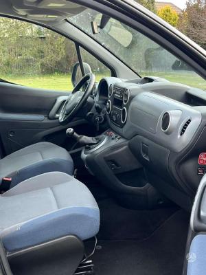 Melns Citroen Berlingo 2011 Kelmė, ar dzinēja tilpumu 1.56 L un nobraukumu 242 tūkst. km par 3750 €, foto 12 vietnē AUTOMOTO.COM.LV