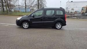 Black Citroen Berlingo 2012 in Marijampole, with an engine capacity of 1.56 L and mileage of 216 thousand km for 3100 €, photo 8 on AUTOMOTO.COM.LV