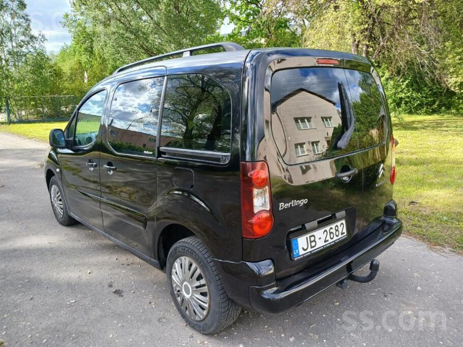 Black Citroen Berlingo 2012 in Ogre, with an engine capacity of 1.60 L and mileage of 276 thousand km for 3150 €, photo 7 on AUTOMOTO.COM.LV