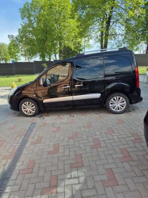 Black Citroen Berlingo 2012 in Raseiniai, with an engine capacity of 0.00 L and mileage of 316 thousand km for 3200 €, photo  on AUTOMOTO.COM.LV