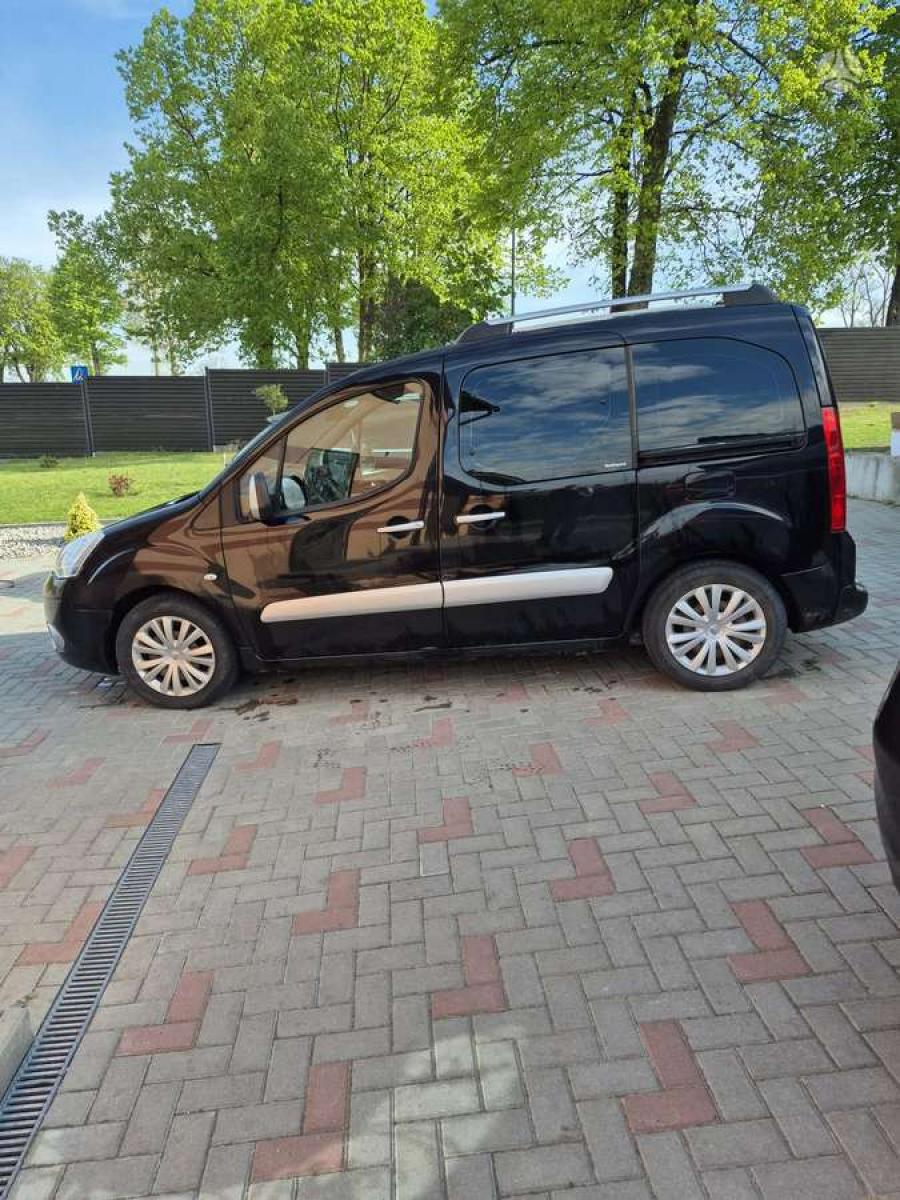 Black Citroen Berlingo 2012 in Raseiniai, with an engine capacity of 0.00 L and mileage of 316 thousand km for 3200 €, photo 1 on AUTOMOTO.COM.LV