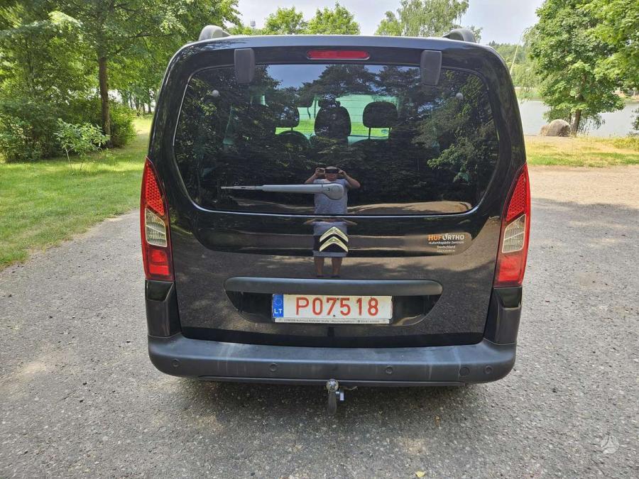 Melns Citroen Berlingo 2013 Prienai, ar dzinēja tilpumu 1.60 L un nobraukumu 249 tūkst. km par 4650 €, foto 7 vietnē AUTOMOTO.COM.LV