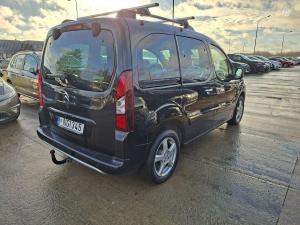 Melns Citroen Berlingo 2014 Šauļi, ar dzinēja tilpumu 1.56 L un nobraukumu 229 tūkst. km par 5350 €, foto 3 vietnē AUTOMOTO.COM.LV
