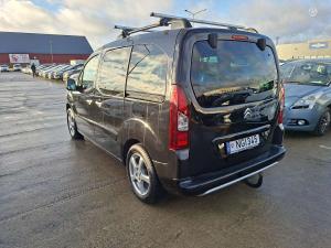 Melns Citroen Berlingo 2014 Šauļi, ar dzinēja tilpumu 1.56 L un nobraukumu 229 tūkst. km par 5350 €, foto 4 vietnē AUTOMOTO.COM.LV