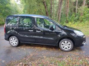 Black Citroen Berlingo 2014 in Prienai, with an engine capacity of 1.56 L and mileage of 265 thousand km for 4300 €, photo 5 on AUTOMOTO.COM.LV