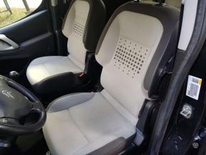 Black Citroen Berlingo 2014 in Prienai, with an engine capacity of 1.56 L and mileage of 265 thousand km for 4300 €, photo 11 on AUTOMOTO.COM.LV