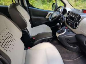 Black Citroen Berlingo 2014 in Prienai, with an engine capacity of 1.56 L and mileage of 265 thousand km for 4300 €, photo 14 on AUTOMOTO.COM.LV