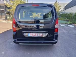 Black Citroen Berlingo 2014 in Kaunas, with an engine capacity of 1.56 L and mileage of 260 thousand km for 4900 €, photo 4 on AUTOMOTO.COM.LV