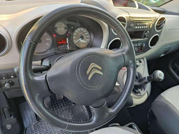Melns Citroen Berlingo 2014 Kauņa, ar dzinēja tilpumu 1.56 L un nobraukumu 260 tūkst. km par 4900 €, foto 7 vietnē AUTOMOTO.COM.LV