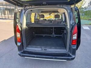 Black Citroen Berlingo 2014 in Kaunas, with an engine capacity of 1.56 L and mileage of 260 thousand km for 4900 €, photo 10 on AUTOMOTO.COM.LV