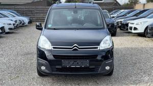Black Citroen Berlingo 2015 in Telschi, with an engine capacity of 1.56 L and mileage of 193 thousand km for 6700 €, photo 5 on AUTOMOTO.COM.LV