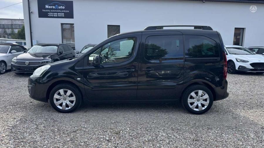 Black Citroen Berlingo 2015 in Telschi, with an engine capacity of 1.56 L and mileage of 193 thousand km for 6700 €, photo 10 on AUTOMOTO.COM.LV