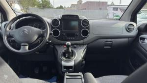 Black Citroen Berlingo 2015 in Telschi, with an engine capacity of 1.56 L and mileage of 193 thousand km for 6700 €, photo 13 on AUTOMOTO.COM.LV