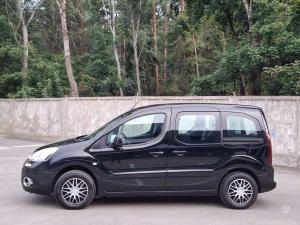 Black Citroen Berlingo 2015 in Vilnius, with an engine capacity of 1.56 L and mileage of 275 thousand km for 4200 €, photo 4 on AUTOMOTO.COM.LV