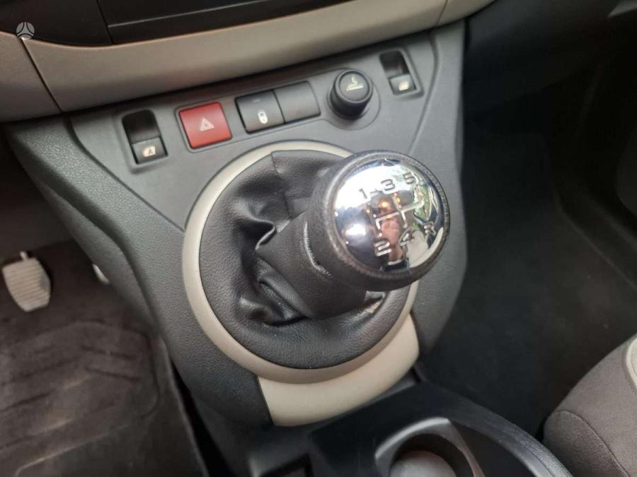Black Citroen Berlingo 2015 in Vilnius, with an engine capacity of 1.56 L and mileage of 275 thousand km for 4200 €, photo 18 on AUTOMOTO.COM.LV