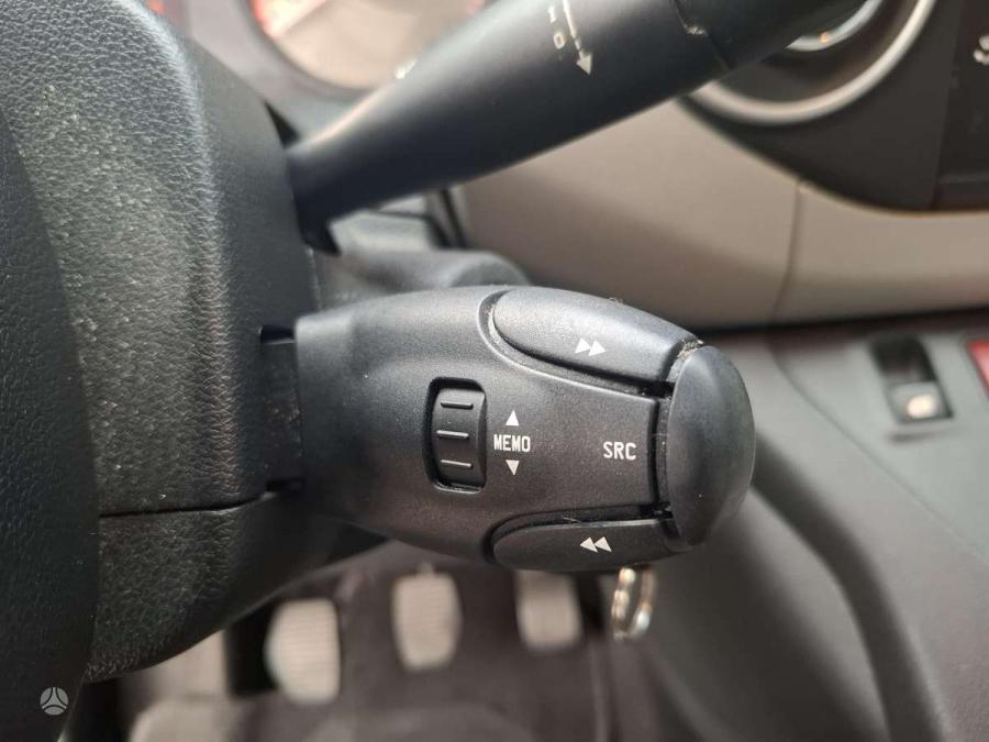 Black Citroen Berlingo 2015 in Vilnius, with an engine capacity of 1.56 L and mileage of 275 thousand km for 4200 €, photo 23 on AUTOMOTO.COM.LV