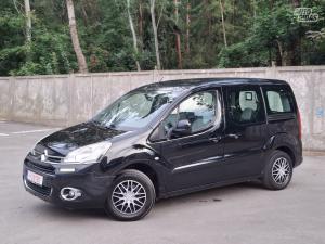 Black Citroen Berlingo 2015 in Vilnius, with an engine capacity of 1.60 L and mileage of 275 thousand km for 4200 €, photo 5 on AUTOMOTO.COM.LV