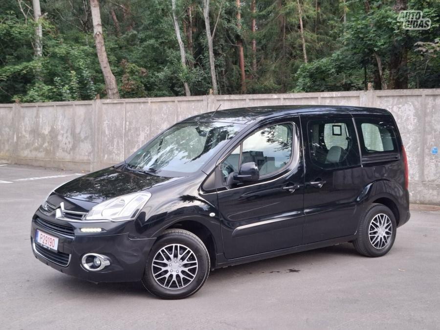 Black Citroen Berlingo 2015 in Vilnius, with an engine capacity of 1.60 L and mileage of 275 thousand km for 4200 €, photo 5 on AUTOMOTO.COM.LV