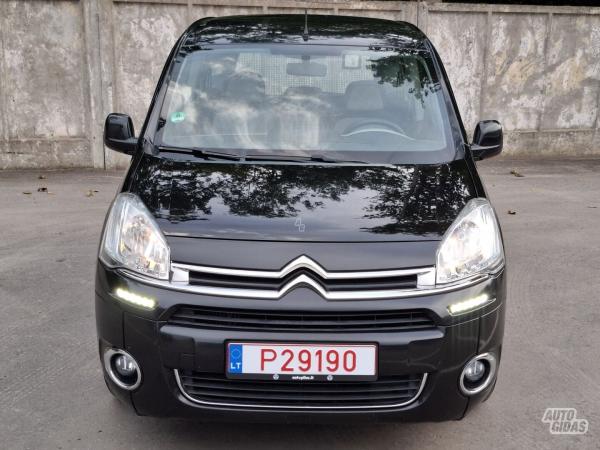 Black Citroen Berlingo 2015 in Vilnius, with an engine capacity of 1.60 L and mileage of 275 thousand km for 4200 €, photo 8 on AUTOMOTO.COM.LV