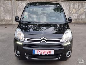 Black Citroen Berlingo 2015 in Vilnius, with an engine capacity of 1.60 L and mileage of 275 thousand km for 4200 €, photo 8 on AUTOMOTO.COM.LV