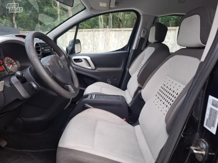 Black Citroen Berlingo 2015 in Vilnius, with an engine capacity of 1.60 L and mileage of 275 thousand km for 4200 €, photo 23 on AUTOMOTO.COM.LV