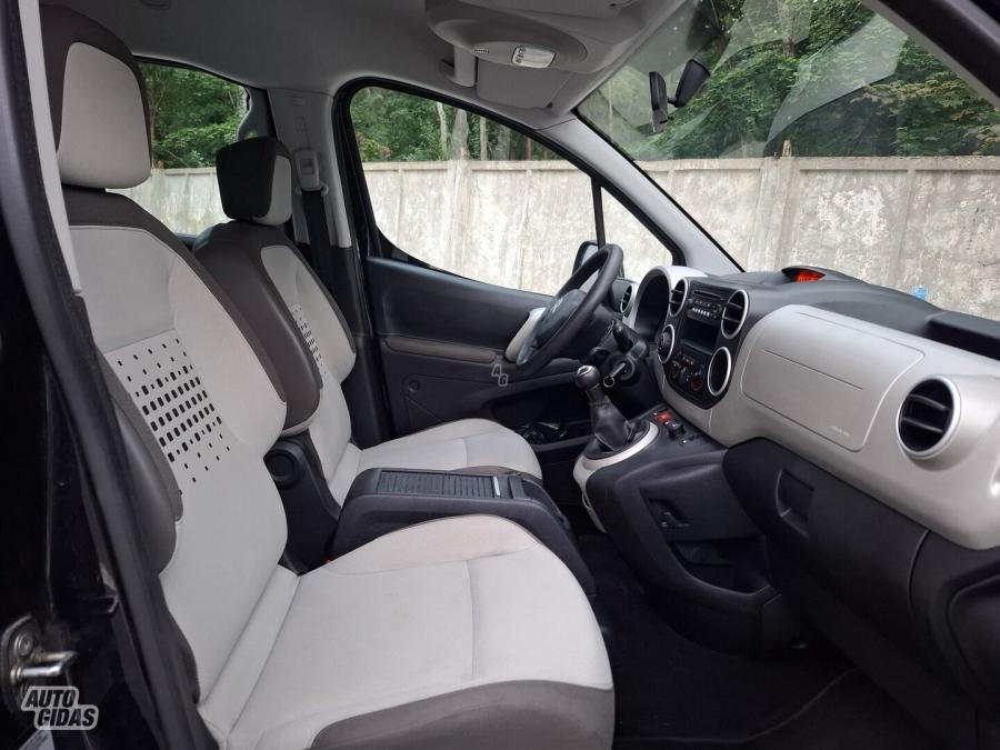 Black Citroen Berlingo 2015 in Vilnius, with an engine capacity of 1.60 L and mileage of 275 thousand km for 4200 €, photo 26 on AUTOMOTO.COM.LV