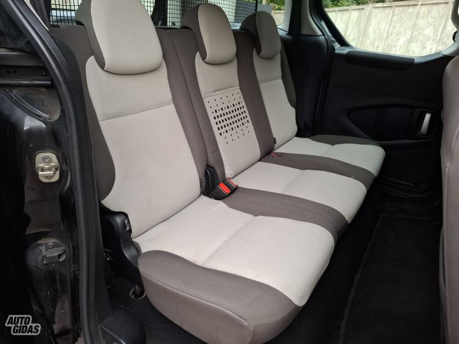 Black Citroen Berlingo 2015 in Vilnius, with an engine capacity of 1.60 L and mileage of 275 thousand km for 4200 €, photo 27 on AUTOMOTO.COM.LV