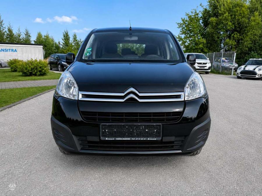 Melns Citroen Berlingo 2016 Pakruojis, ar dzinēja tilpumu 1.60 L un nobraukumu 186 tūkst. km par 5200 €, foto 4 vietnē AUTOMOTO.COM.LV