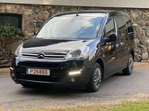 Melns Citroen Berlingo 2016 Panevēža, ar dzinēja tilpumu 1.56 L un nobraukumu 223 tūkst. km par 5300 €, foto  vietnē AUTOMOTO.COM.LV