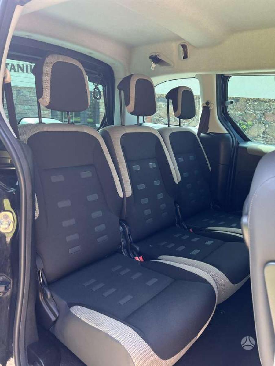 Black Citroen Berlingo 2016 in Panevezys, with an engine capacity of 1.56 L and mileage of 223 thousand km for 5300 €, photo 15 on AUTOMOTO.COM.LV
