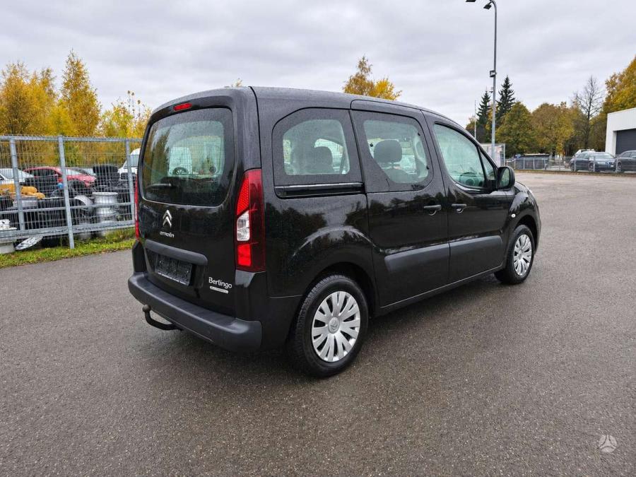 Melns Citroen Berlingo 2016 Pakruojis, ar dzinēja tilpumu 1.60 L un nobraukumu 186 tūkst. km par 5000 €, foto 5 vietnē AUTOMOTO.COM.LV
