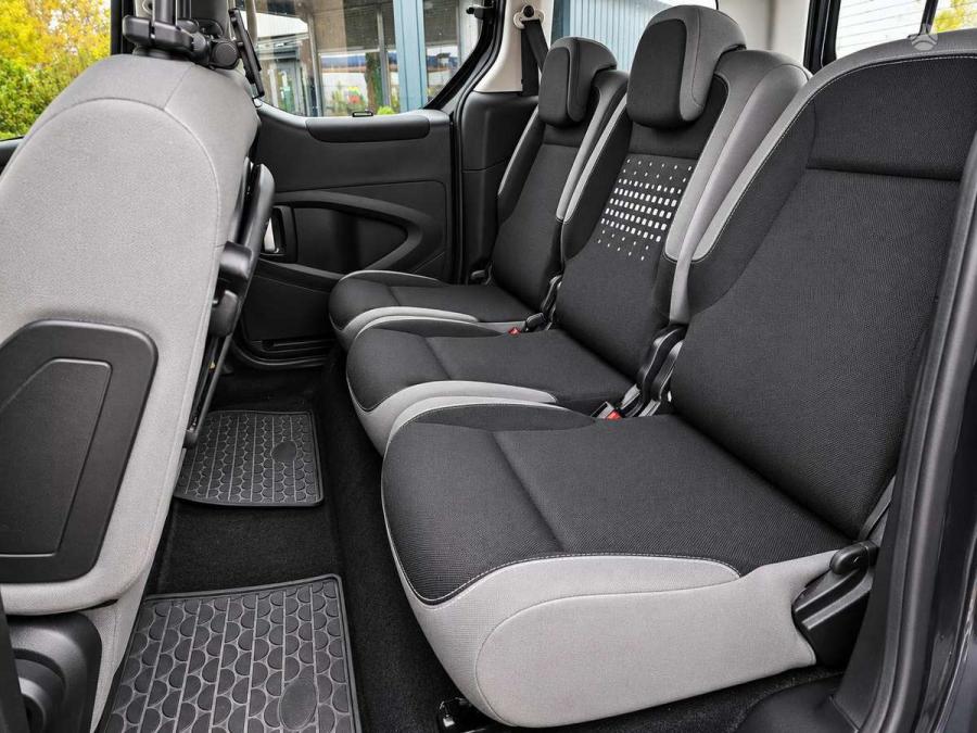 Melns Citroen Berlingo 2016 Pakruojis, ar dzinēja tilpumu 1.60 L un nobraukumu 186 tūkst. km par 5000 €, foto 8 vietnē AUTOMOTO.COM.LV