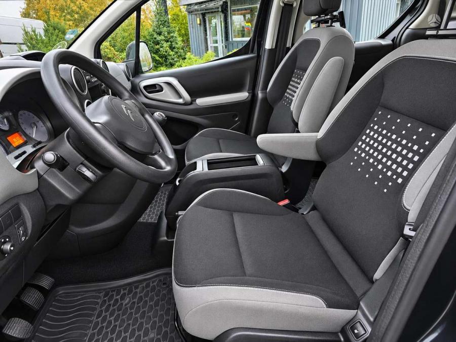 Melns Citroen Berlingo 2016 Pakruojis, ar dzinēja tilpumu 1.60 L un nobraukumu 186 tūkst. km par 5000 €, foto 9 vietnē AUTOMOTO.COM.LV
