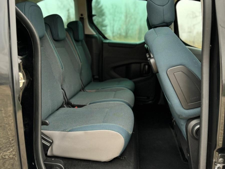 Melns Citroen Berlingo 2017 Rīga, ar dzinēja tilpumu 1.20 L un nobraukumu 197 tūkst. km par 5990 €, foto 3 vietnē AUTOMOTO.COM.LV
