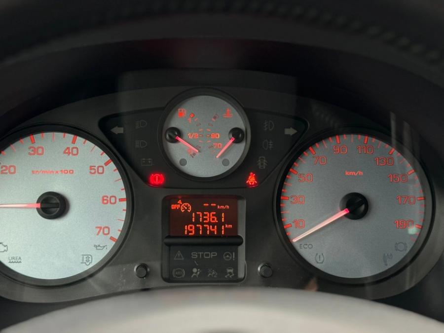 Melns Citroen Berlingo 2017 Rīga, ar dzinēja tilpumu 1.20 L un nobraukumu 197 tūkst. km par 5990 €, foto 8 vietnē AUTOMOTO.COM.LV
