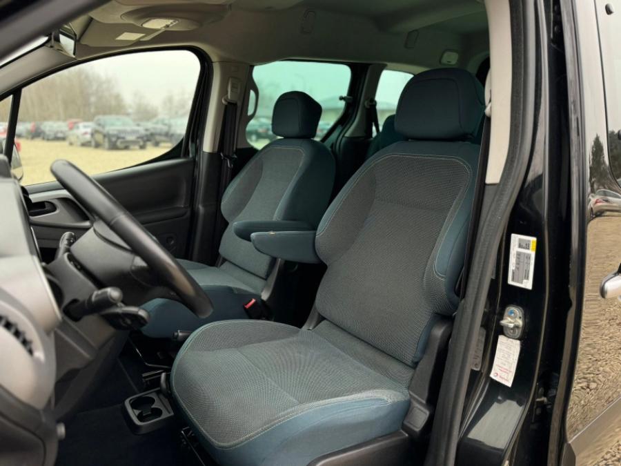 Melns Citroen Berlingo 2017 Rīga, ar dzinēja tilpumu 1.20 L un nobraukumu 197 tūkst. km par 5990 €, foto 16 vietnē AUTOMOTO.COM.LV