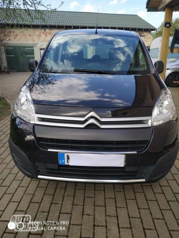 Melns Citroen Berlingo 2018 Marijampole, ar dzinēja tilpumu 1.60 L un nobraukumu 199 tūkst. km par 5900 €, foto 1 vietnē AUTOMOTO.COM.LV