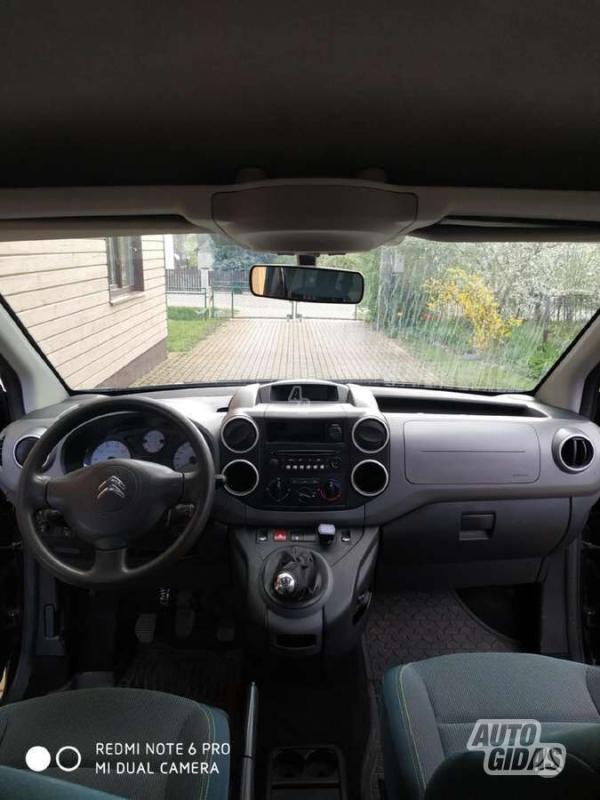 Melns Citroen Berlingo 2018 Marijampole, ar dzinēja tilpumu 1.60 L un nobraukumu 199 tūkst. km par 5900 €, foto 7 vietnē AUTOMOTO.COM.LV