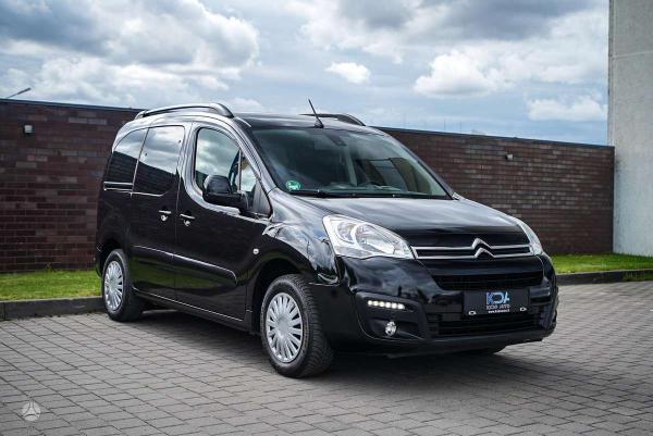 Melns Citroen Berlingo 2018 Marijampole, ar dzinēja tilpumu 1.20 L un nobraukumu 130 tūkst. km par 6950 €, foto 1 vietnē AUTOMOTO.COM.LV